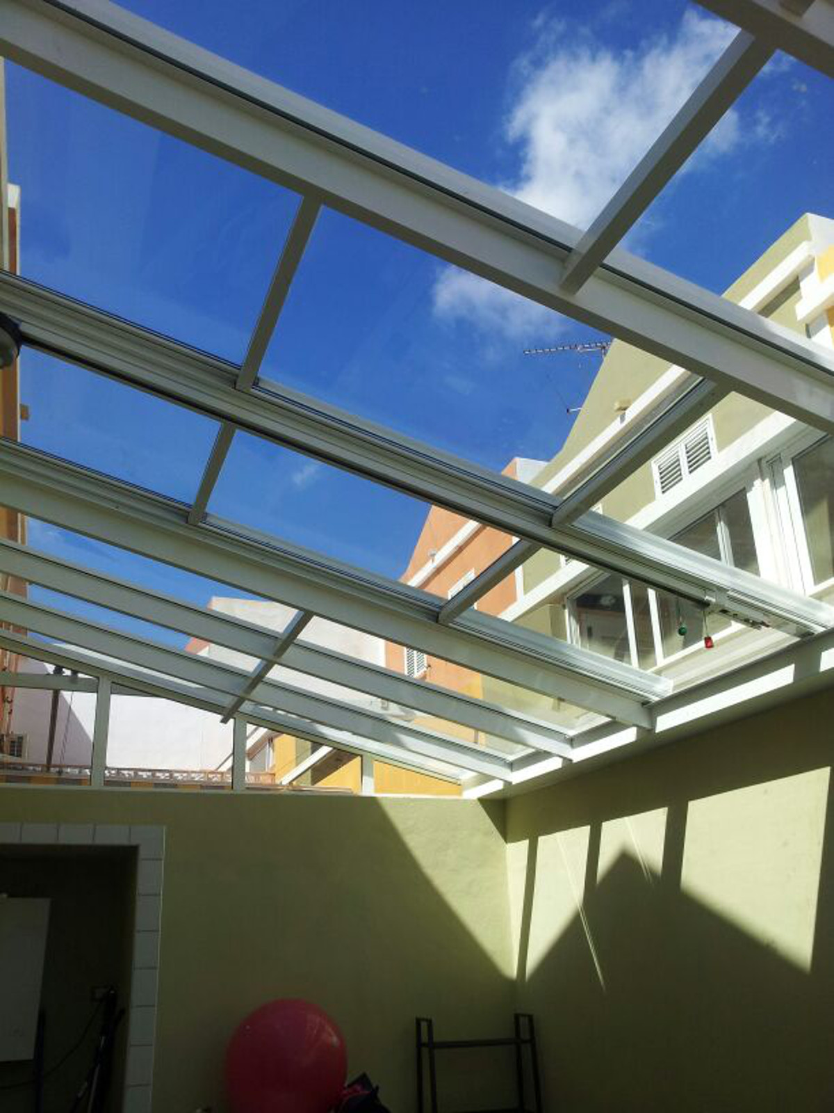 JVS – Wintergardens – Acoperisuri mobile cu geam termopan securizat si ...